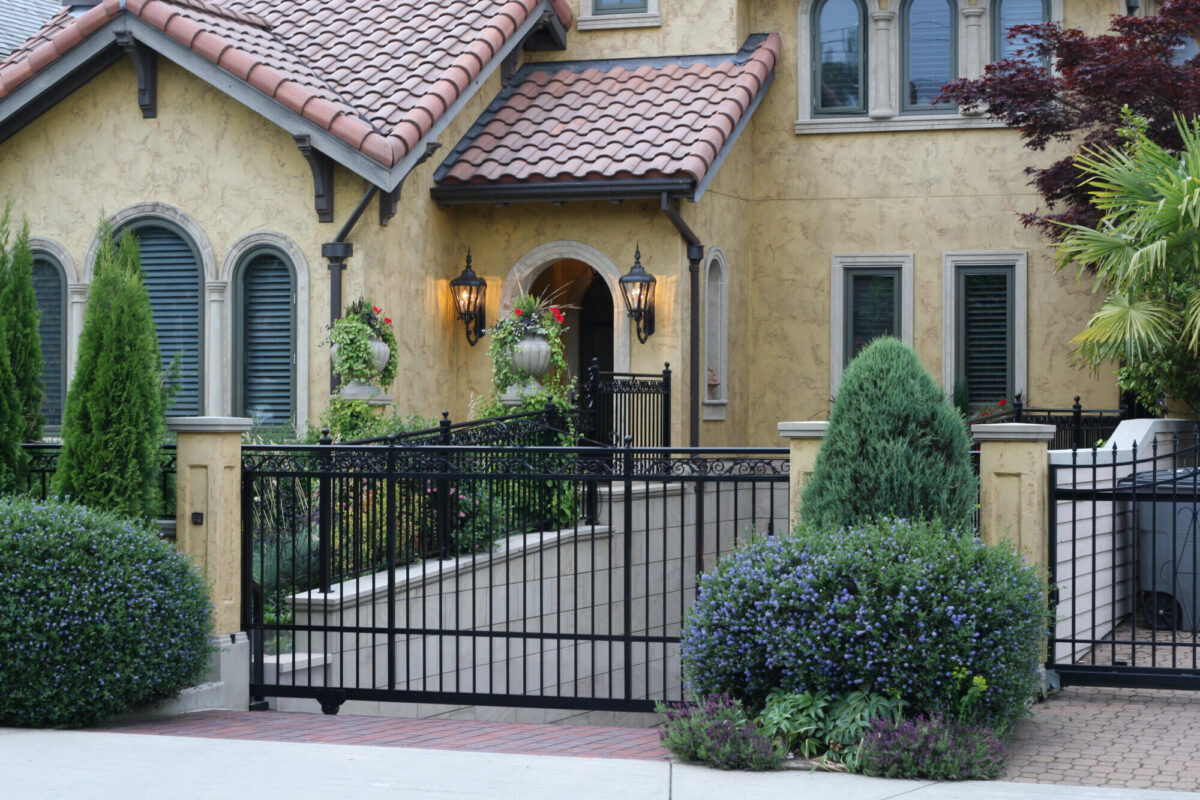 Gate Installation: 3 Tips for Choosing the Right Gate for Your Property ...